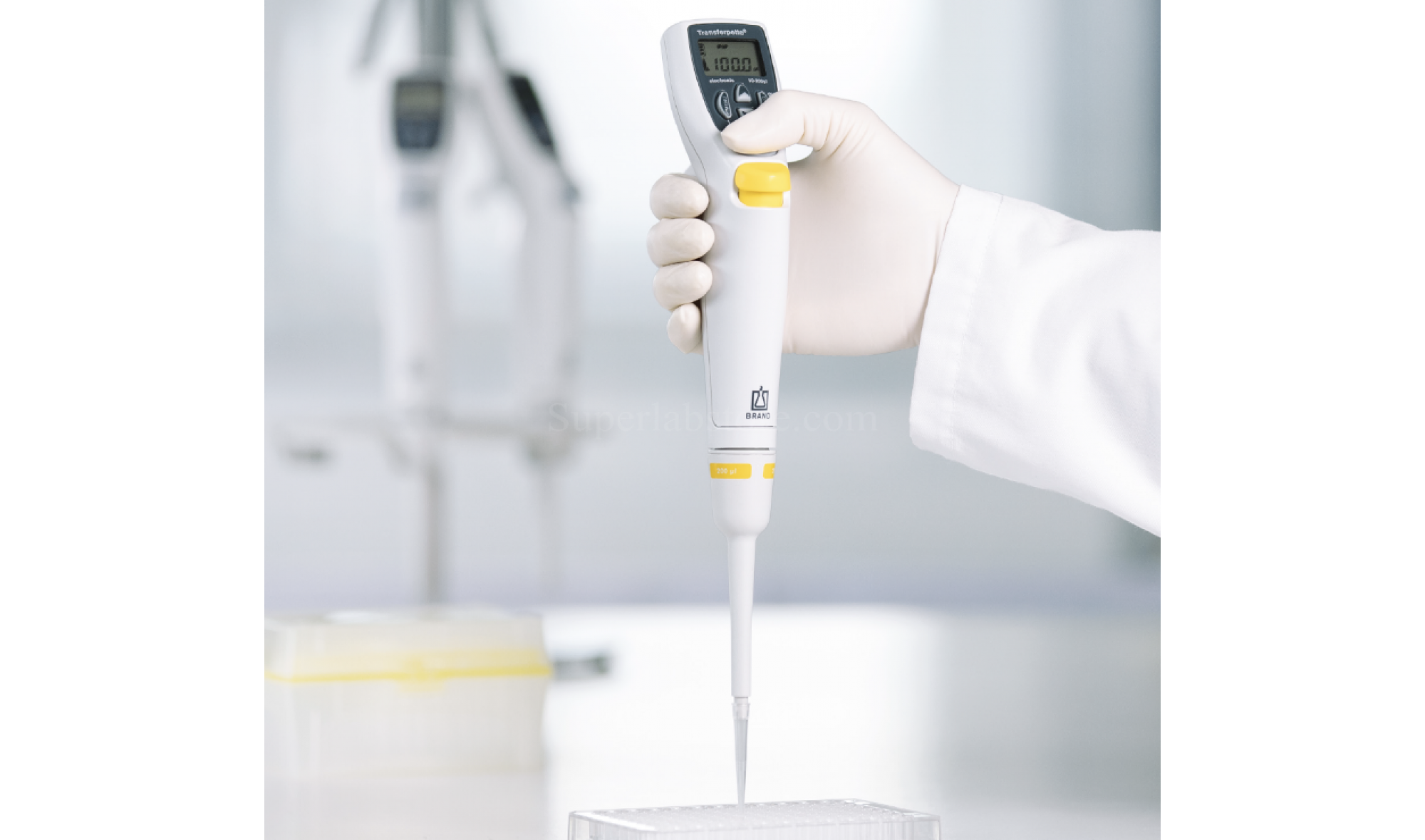 Brand 705306 Transferpette® Elektronik Ayarlı Micropipet 100 - 1000 µl ...